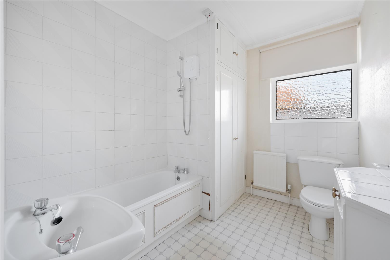 Firswood Avenue, Ewell | The Personal Agent